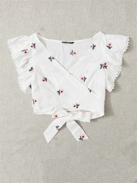 Pin By Thaisabtxiena On Outffit Trendy Fashion Tops Teen Fashion