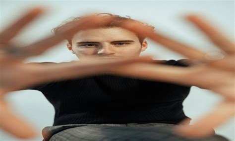 managing your connections effectively by blocking and unblocking