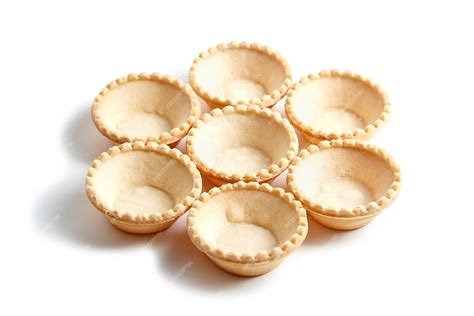 Premium Photo Unfilled Tartlet Shells Isolated On A White Seven
