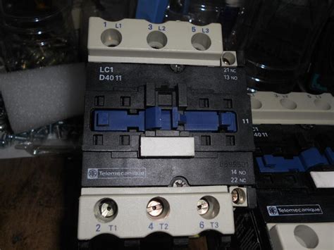 Te Schneider 施耐德 Lc1d4011 M7 電磁接 線圈ac220v 電磁接觸 D1 露天市集 全台最大的網路購物市集