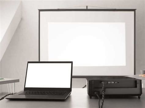 Why Does My Resolution Change When I Connect To A Projector Pointer Clicker