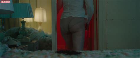 Haley Bennett Nue Dans Swallow