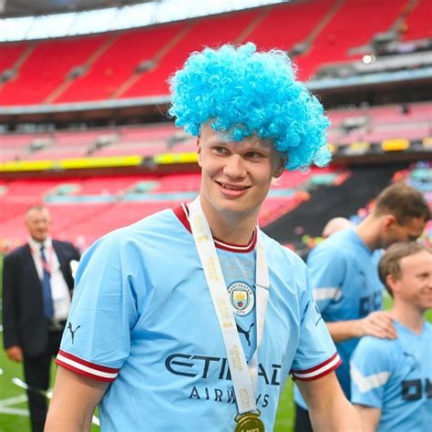 더 귀여워진 홀란 사진 ㄷㄷㄷㄷㄷㄷㄷ 유머 움짤 이슈 에펨코리아