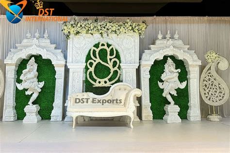 Moroccan Inspired Muslim Wedding Walima Stage Australia Golden At ₹ 50000set In Patiala