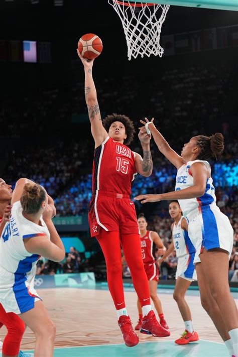 Brittney Griner Breaks Down In Tears And Admits Olympic Gold Medal Meant A Lot After Russia