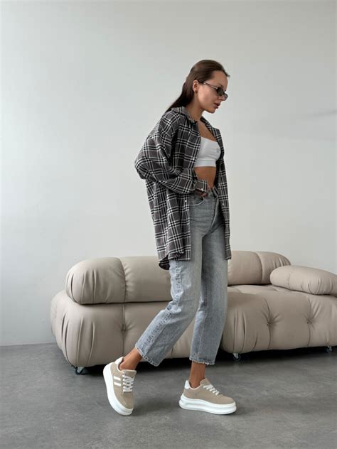 Кеди на високій платформі бежеві з білими смужками Ladyboom