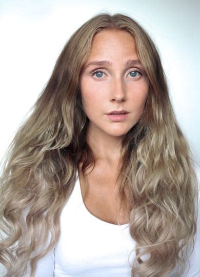 Moa Stefansdotter Can Be Seen In The Leading Role Of “runa” In Film “the Huntress” From Monday