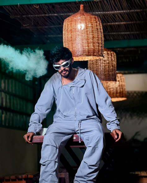 Sam Sameer New Year Samfam 💀🦍 Location Traveliciousrestaurant Instagram