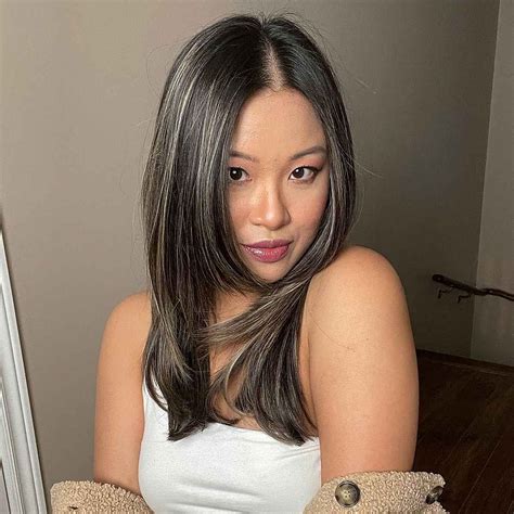 21 Best Face Framing Haircuts For Every Hair Type And Face Shape