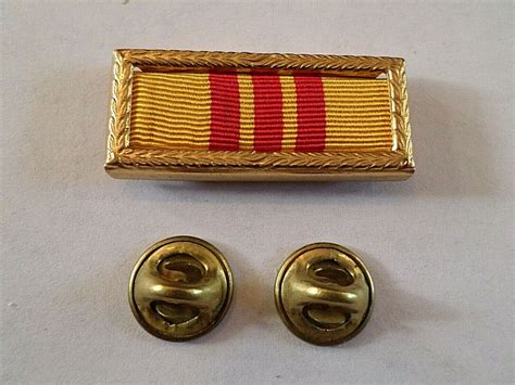 Army Vietnam Presidential Unit Citation Ribbon With Brass Holder Clay
