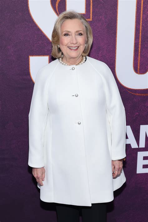Hillary Clinton Wears Suffragette White To Suffs On Broadway