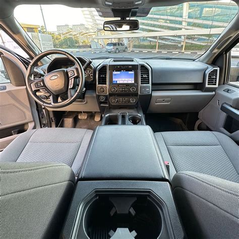 ‎سوق سيارات الإمارات‎ ‎فورد F150 موديل 2019 لون سلفر ،باب ونص 6