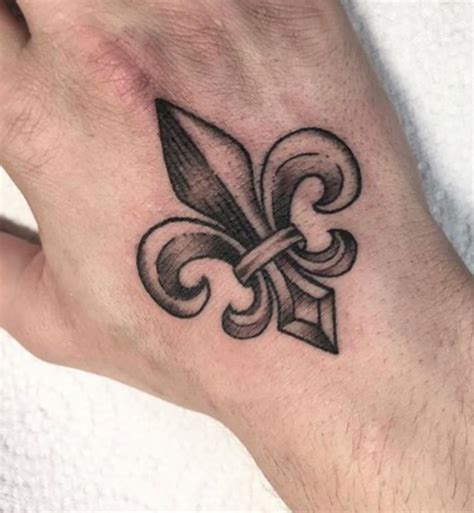 Fleur De Lis Tattoo Hals Tattoo Vorlagen Lilien Tattoo