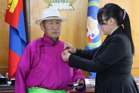Баянхонго Баянхонгор аймгийн иргэдийн Төлөөлөгчдийн Хурал