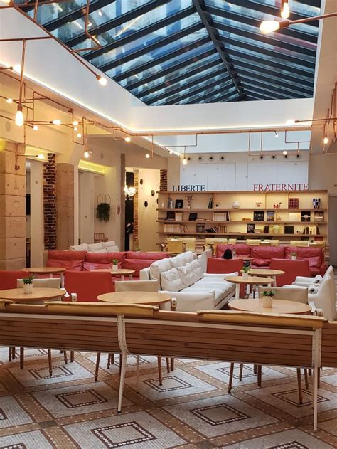 Op O De Hospedagem Em Paris B Astotel Meu Apartamentinho Por S Olivetti