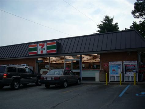 7 Eleven 7 Eleven 34068 2196 Square Feet 3046 George W Flickr