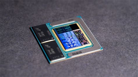 近1 5亿像素！intel Lunar Lake处理器超高清内核照 快科技 科技改变未来