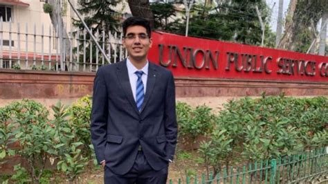 Upsc Cse Meet Dr Aaditya Sharma Who Became Ias In His First Attempt News18