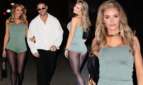 Kylie Jenner Latest News Views Gossip Photos And Video Daily Mail Online