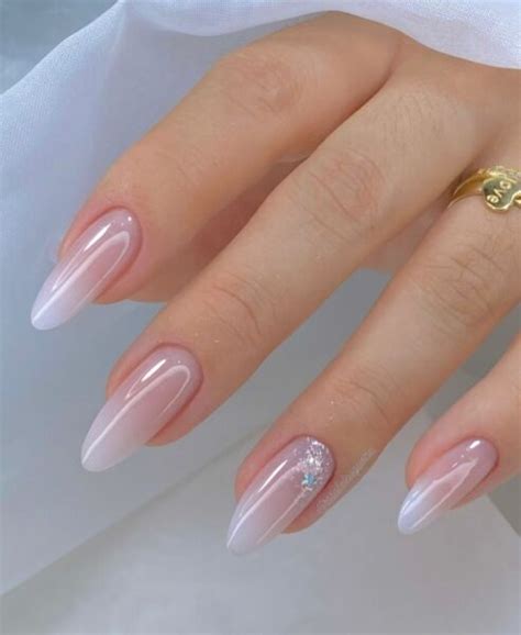 Gorgeous Wedding Nails Blush Pearls