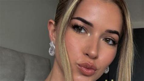 Klachten Over Jade Anna Voorgevel Ze Zitten Strak