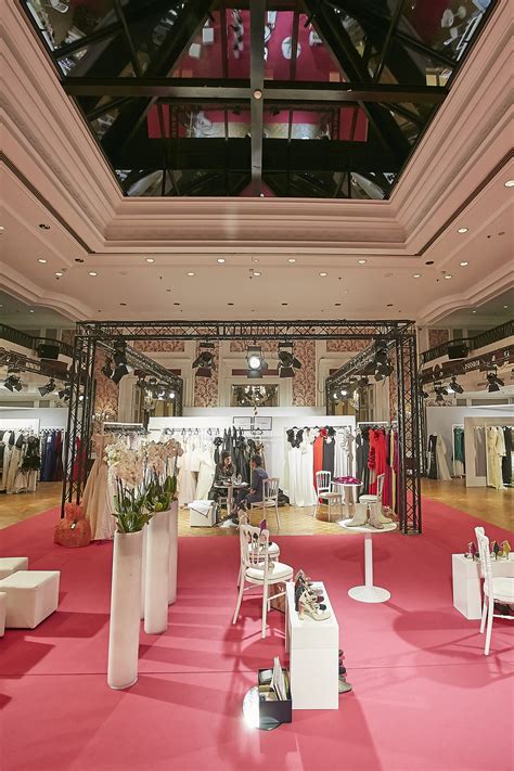 Company — New Couture