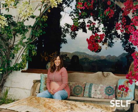 Pregnant Alanis Morissette Opens Up About Miscarriages And Ppd