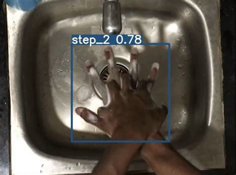 Many Bounding Boxes Appear With The Same Class Name Ultralytics Yolov Discussion GitHub