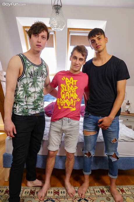 Sexy Finn Harper Luky Cole And Ron Negba Have A Good Some Sex