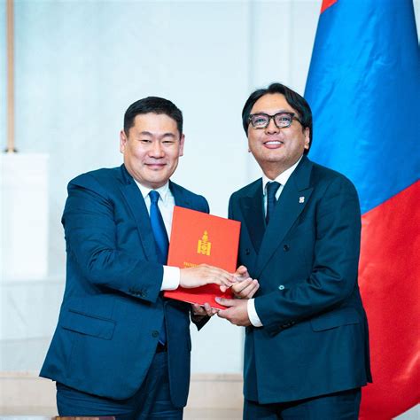 Монгол Улсын 33 дахь Ерөнхий сайд Л Оюун Эрдэнэ Засгийн газрын гишүүдээ томиллоо Dnn Mn