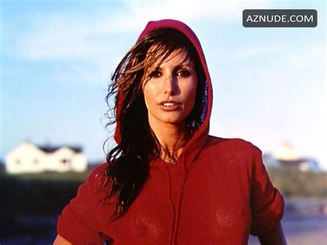 ELSA BENITEZ Nude AZNude