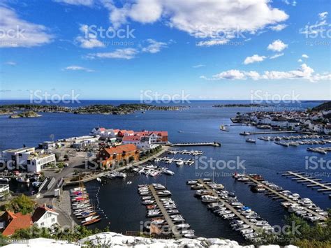 노르웨이 Risor의 물에서 집 건물 및 여러 가지 색상의 보트의 조감도 샷 0명에 대한 스톡 사진 및 기타 이미지 0명 건축물 관광 Istock