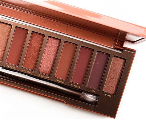 Urban Decay Naked Heat Eyeshadow Palette Review Swatches Atelier Yuwa Ciao Jp
