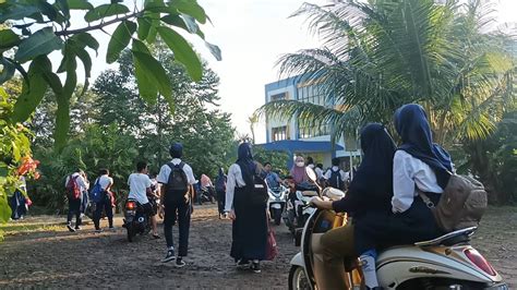 Beginilah Suasananya Di SMPN 25 TANGERANG - YouTube