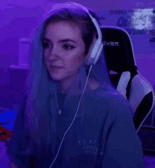 Ashleyviolet Ashleyviolent GIF Ashleyviolet Ashleyviolent What Discover Share GIFs