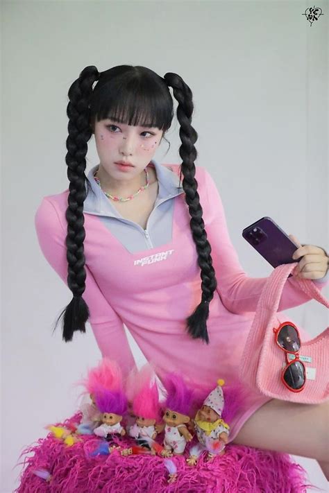 Pin By I💜kep1er On Yena Pink Outfits Photoshoot Inspiration Couple