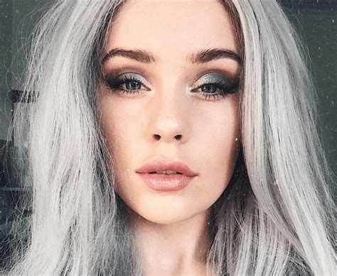 12 Ways To Rock The Gray Hair Color Trend
