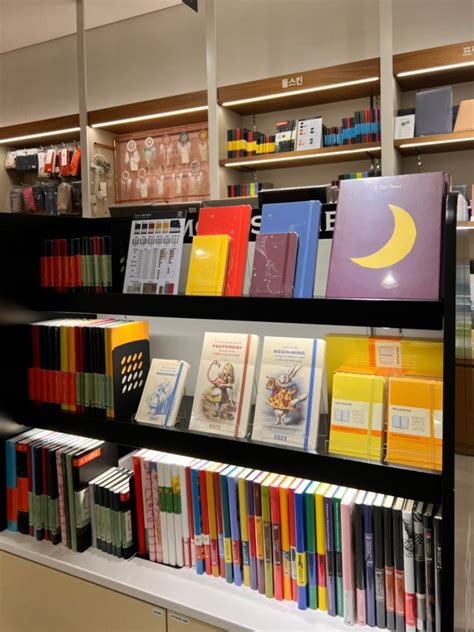 노트 몰스킨 Moleskine 내돈내산 클래식 노트 하드커버 소프트커버 룰드 플레인 도트 스퀘어 클래식한 매력이 있는 기본 노트 네이버 블로그