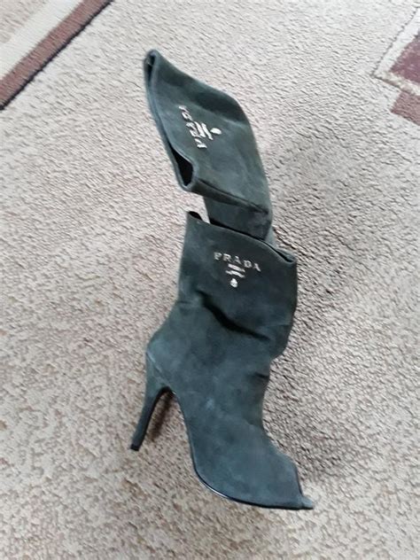 Елегантні стильні сапожечки Prada — ціна 2229 грн у каталозі Черевики