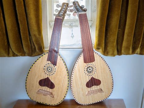 Small Lute Instrument Handcrafted 5 String Moroccan Oud With Nylon