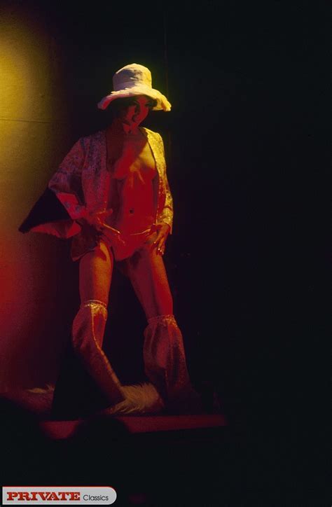 Flexibility Vintage Girls Dancing And Fucking In Public Sex Show Porn