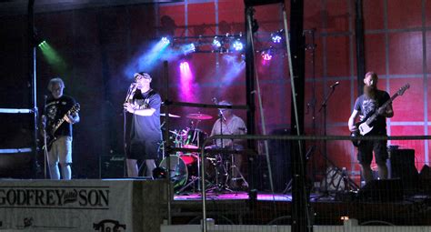 Michelle Uzzell Hair Michelle Uzzell Hair Stylist