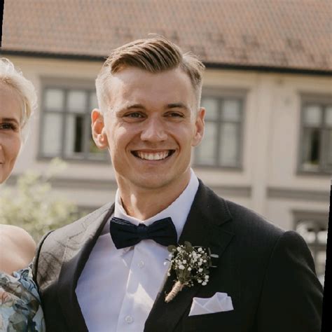 Thomas Dalane Flesvig Offiser I Hæren Forsvaret Norwegian Armed