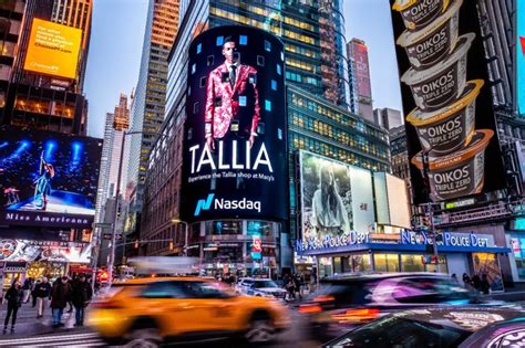 Lighthouse Technologies Ltd On Linkedin Curvedled 3dad 3dooh Retailled 3dart Outdoorled