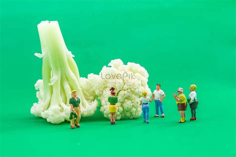 콜리 플라워에 재미있는 악당 사진 무료 다운로드 Lovepik