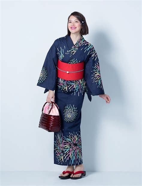 今年の浴衣はどんな柄定番柄から個性派柄まで浴衣画像集