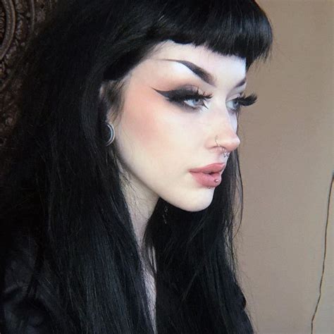 Pin By Perfect Girls On J Vampy Makeup Alternative Makeup Hair Makeup