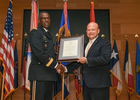 The Army S Communications Electronics Center Honors Manning During Ses
