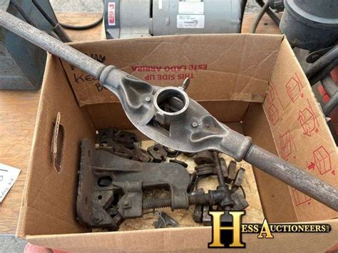 Pipe Threading Kit Hess Auctioneers