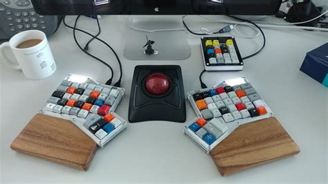 Ergodox EZ Split Keyboard DIY Magnetic Wrist Pretty Keyboards